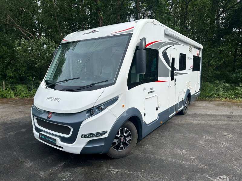 Used Motorhomes for sale in Newton Abbot, Devon | Select Motorhomes Ltd
